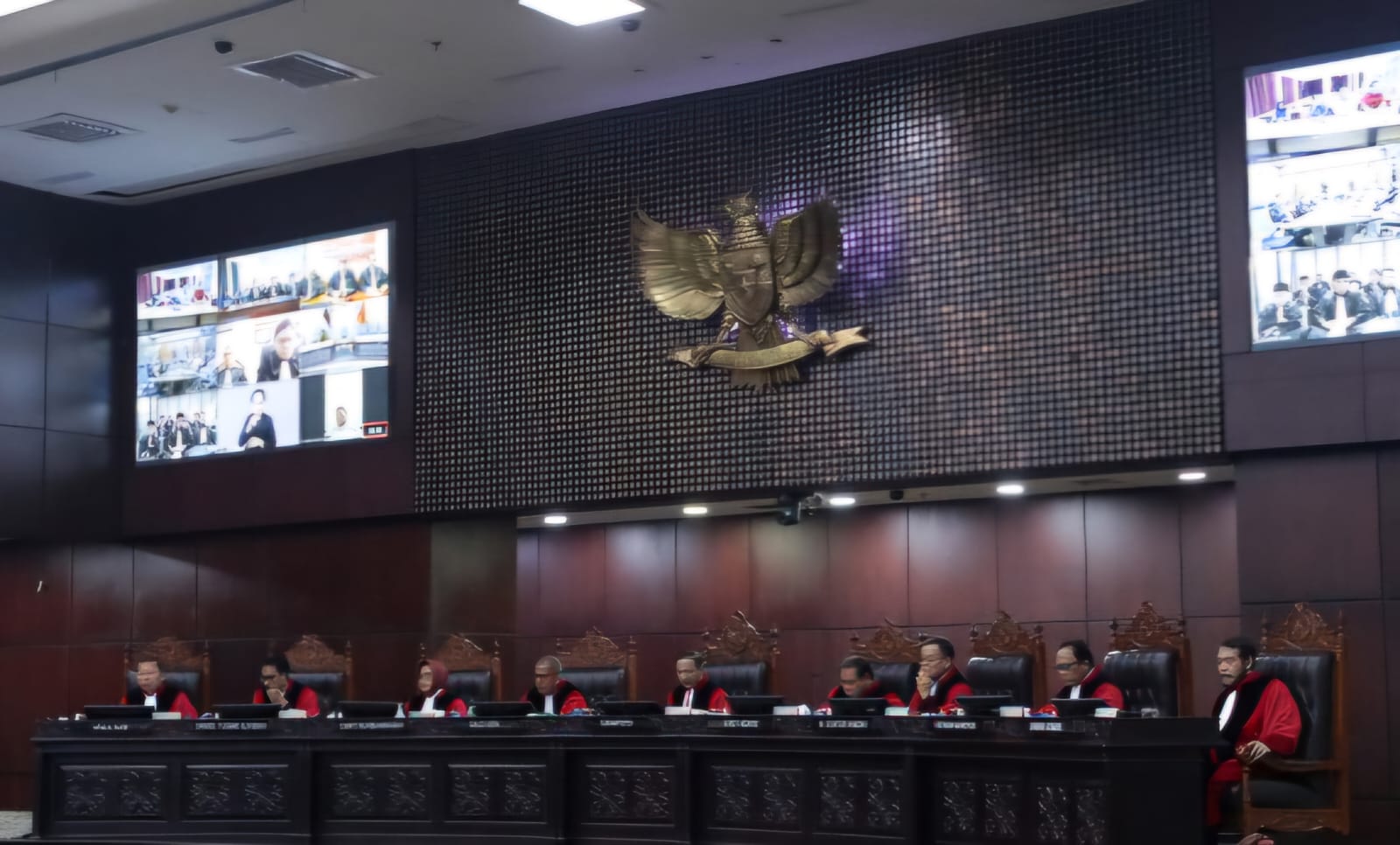 PHPU Gubernur Papua Kandas, Anomali Pengguna Hak Pilih Melebihi 100 ...